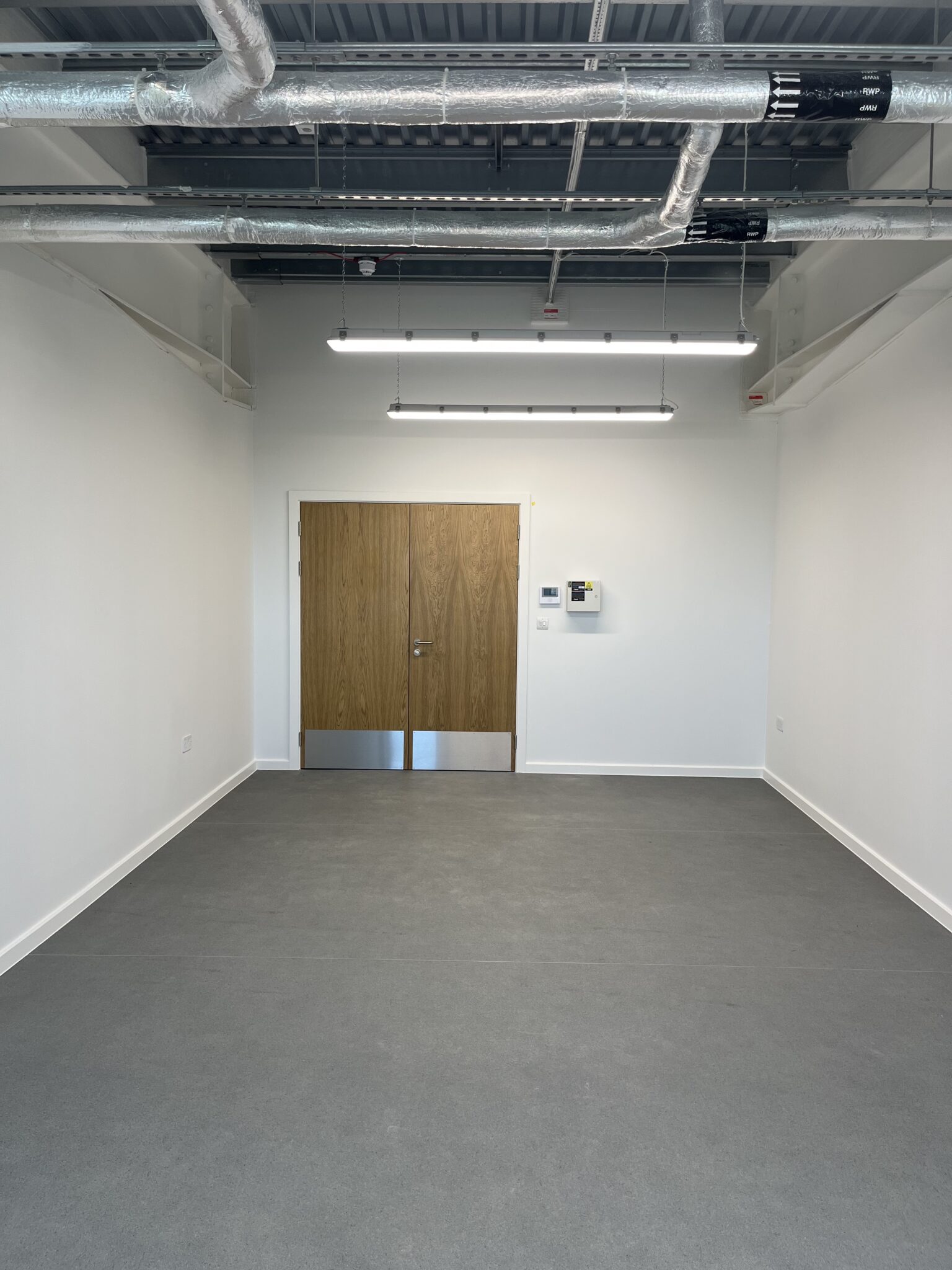 Studios – [ SPACE ]